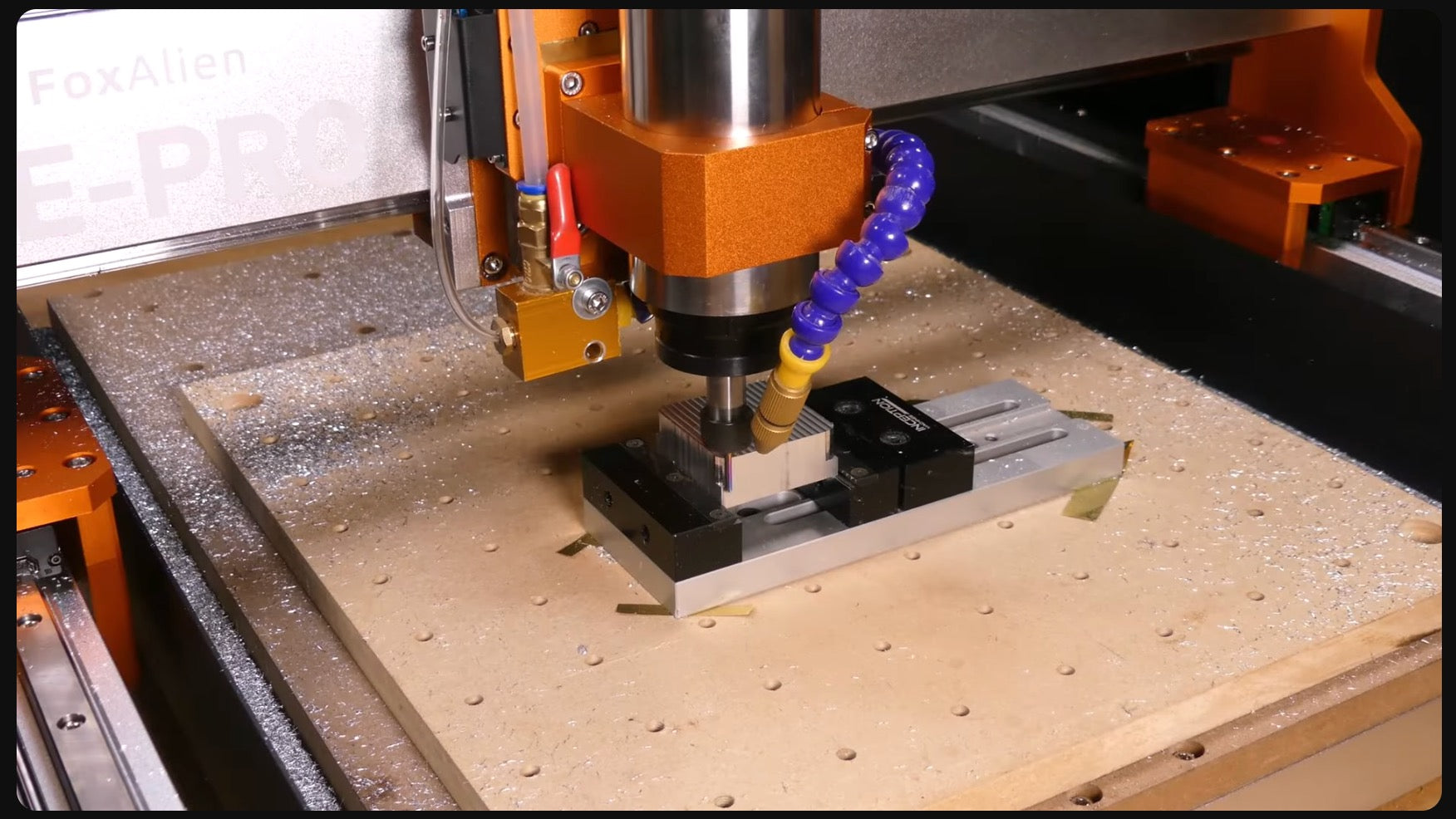 Foxalien 1.5kW VFD Spindle Motor Milling an XYZ Touch Probe